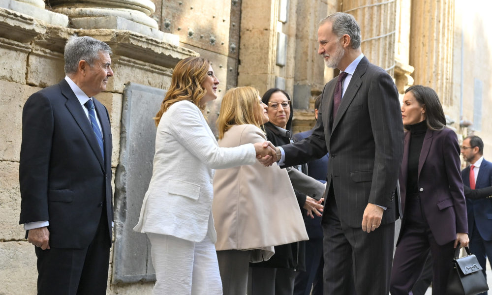 Los Reyes visitan València para conocer su transformación histórica y ...